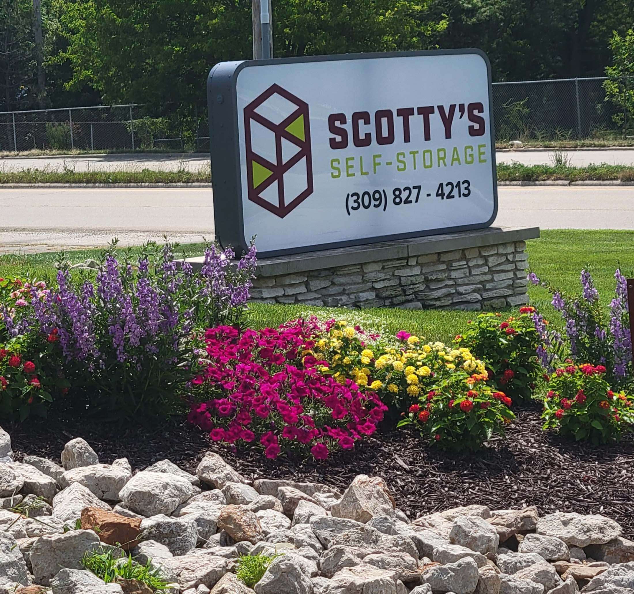 Self Storage Units on South Main Street, Bloomington, IL